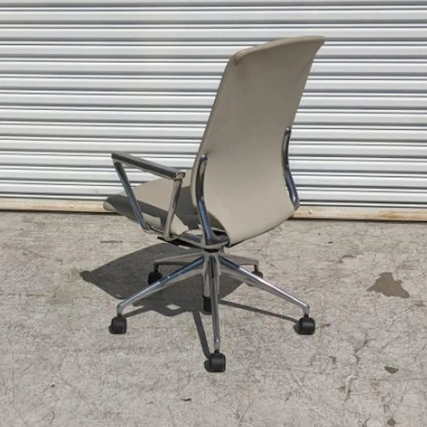 1 Vitra Meta Conference Chair by Alberto Meda 9 Available